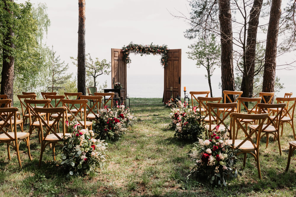 What is Rustic Wedding Theme?: Unveil Its Charm! - Affairyou